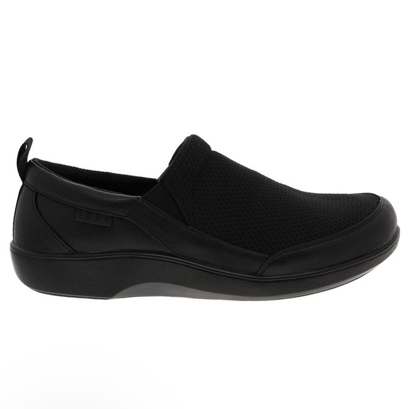 Traq by Alegria | Shoes | Traq By Alegria Slip On Shoes | Poshmark